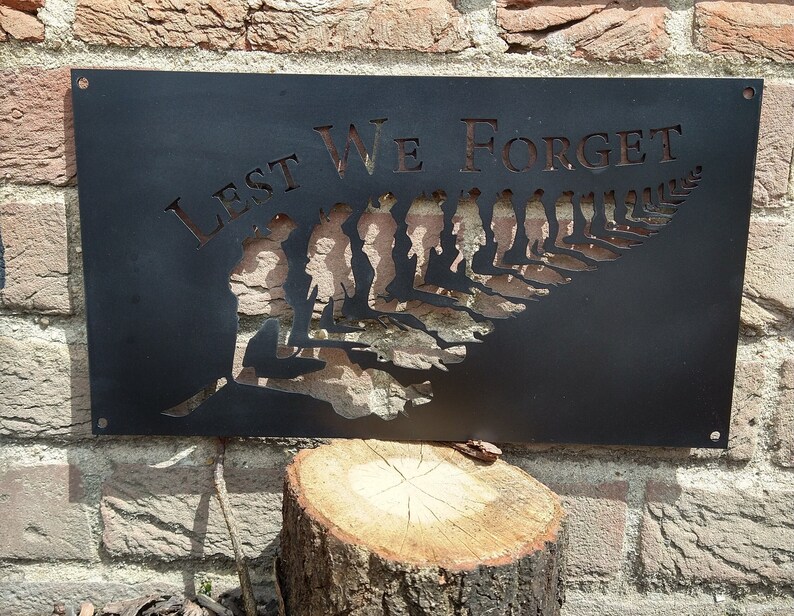 Metal Fern Leaf Soldier Silhouette Plaque Garden Wall Art Poppy Appeal ...