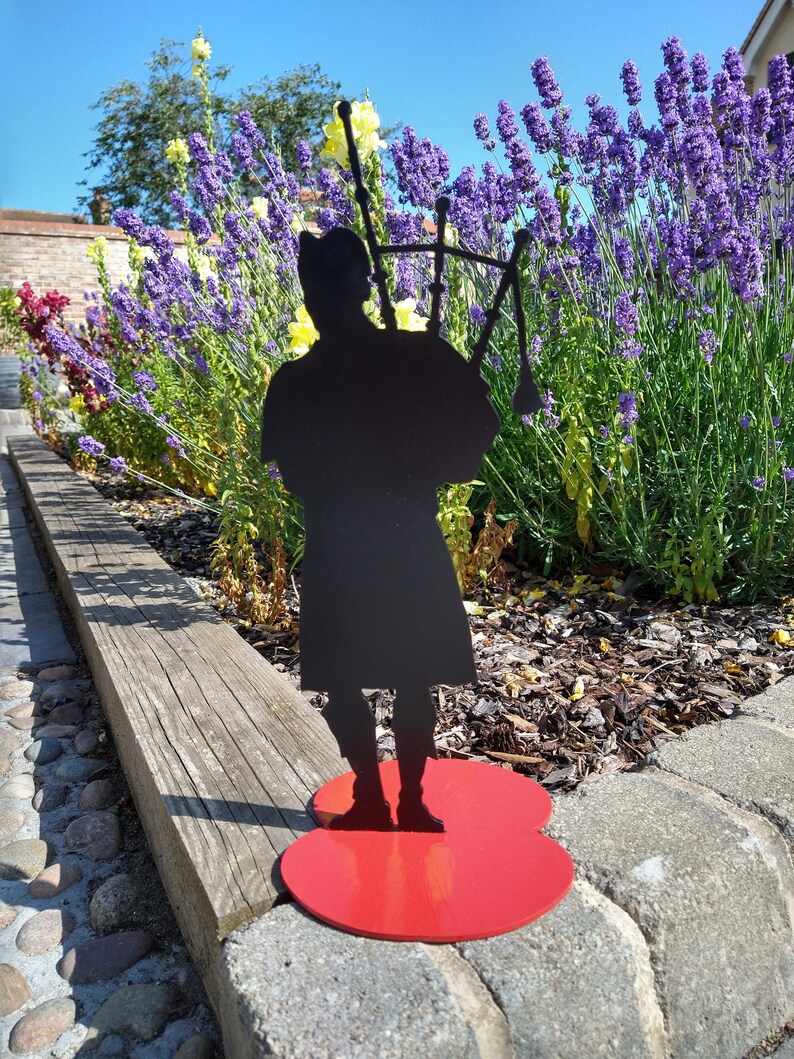 Metal Piper Serviceman Ornament Laser Cut on a Red Poppy Base - Etsy