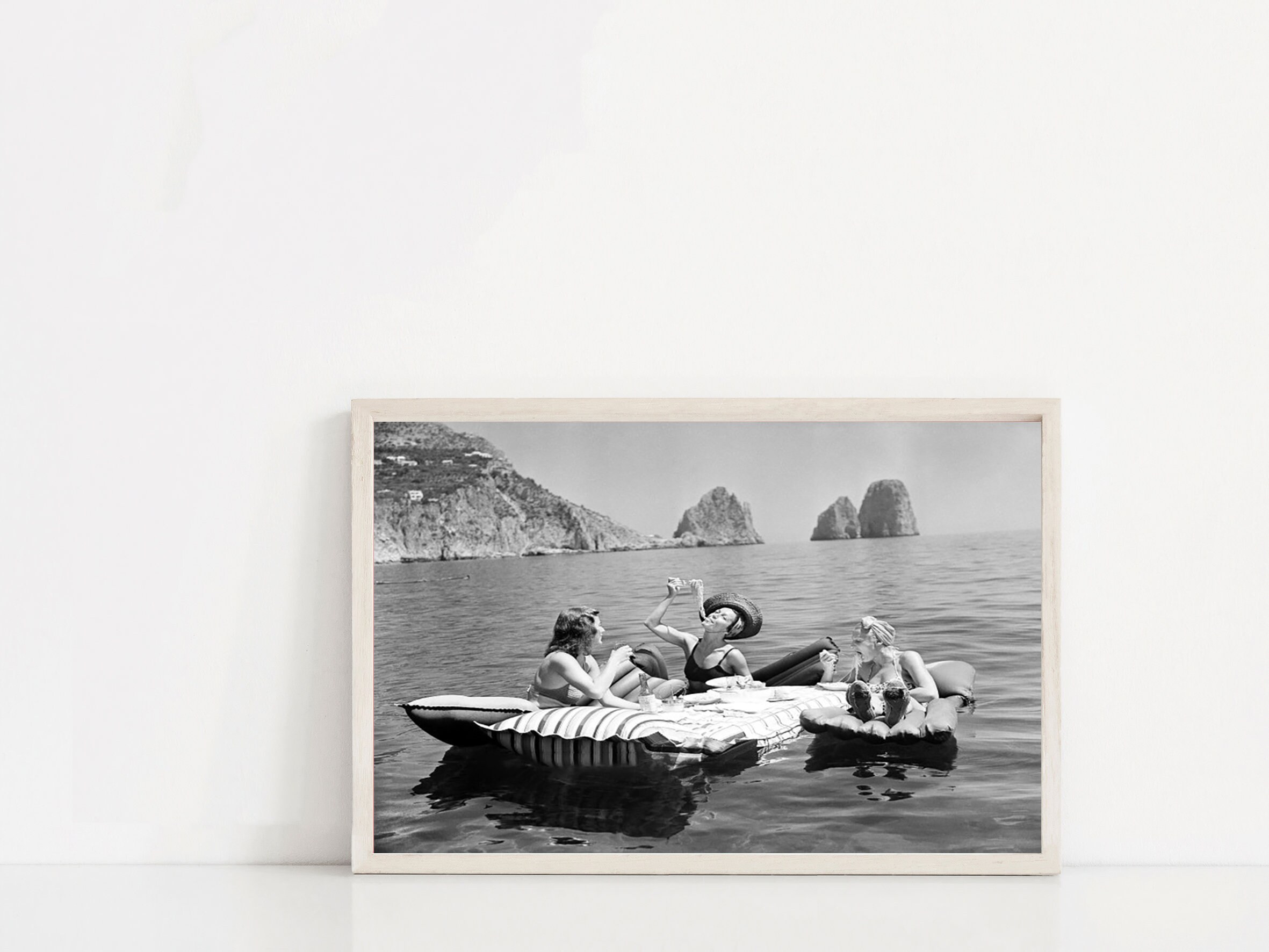 Women Of Capri Italy