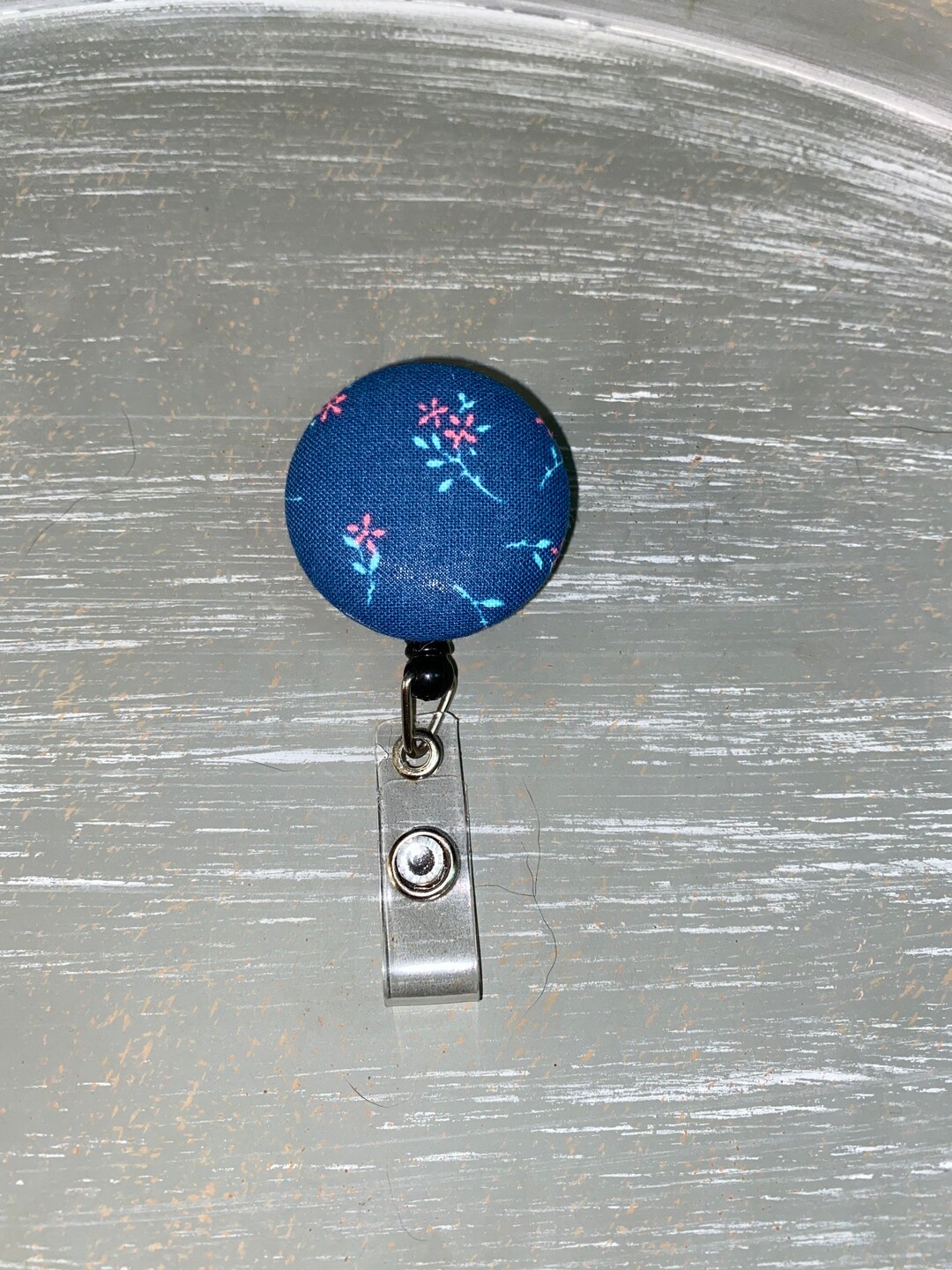 Magnetic Retractable ID Badge Reel - Etsy