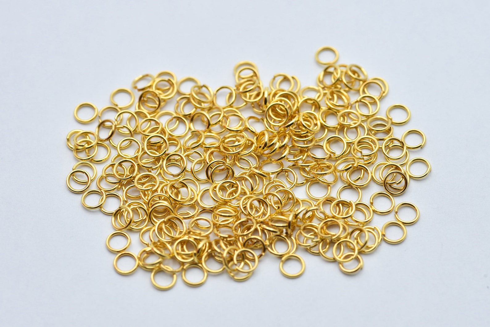 0 70x4mm 24k Shiny Gold Plated Jump Rings Bulk Jump Rings Etsy 0-70x4mm-24k-shiny-gold-plated-jump-rings-bulk-jump-rings-etsy