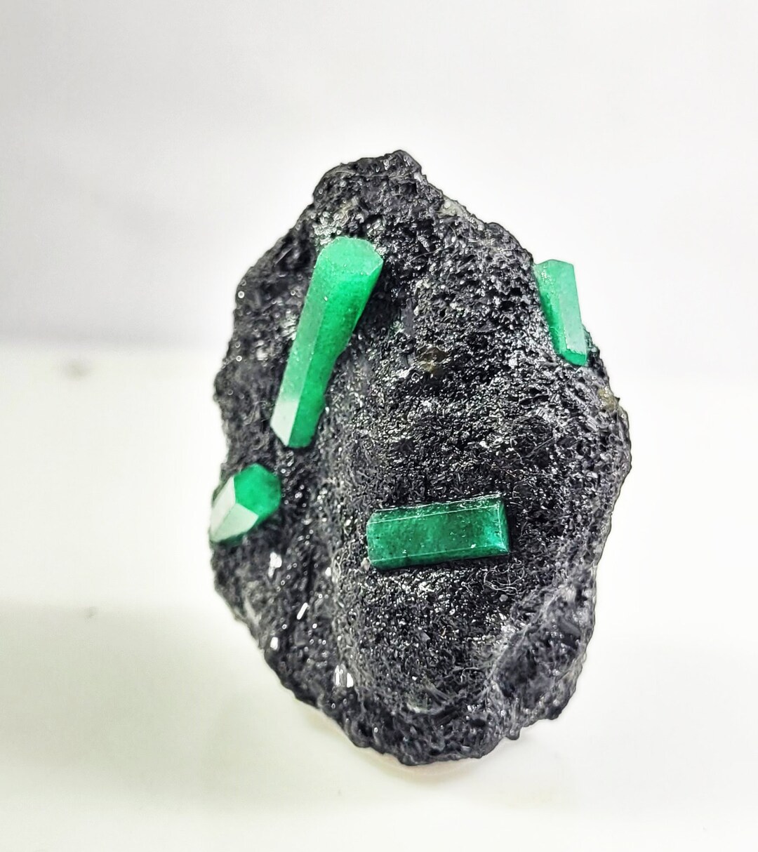 322 Ct Raw Natural Zambia Emerald Matrix Rough Crystal Rock With Quartz ...