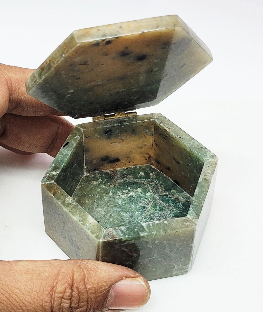 165 Gm Handmade Natural Corundum Stone Jewelry Box, Handmade Healing ...