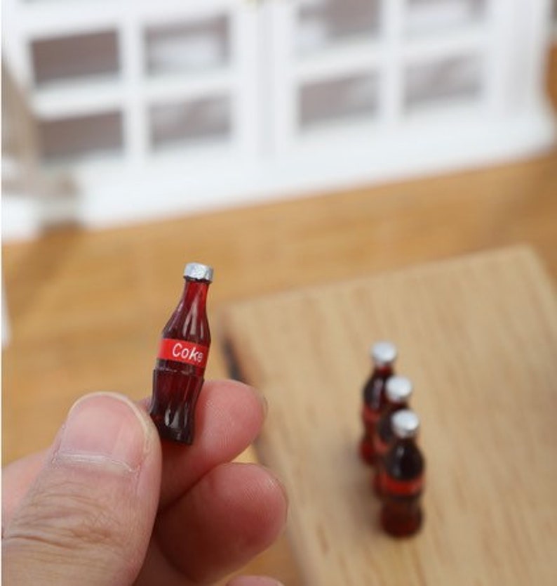 Miniature Coke Bottles Doll House Accessories 1:12 Dollhouse Miniature ...