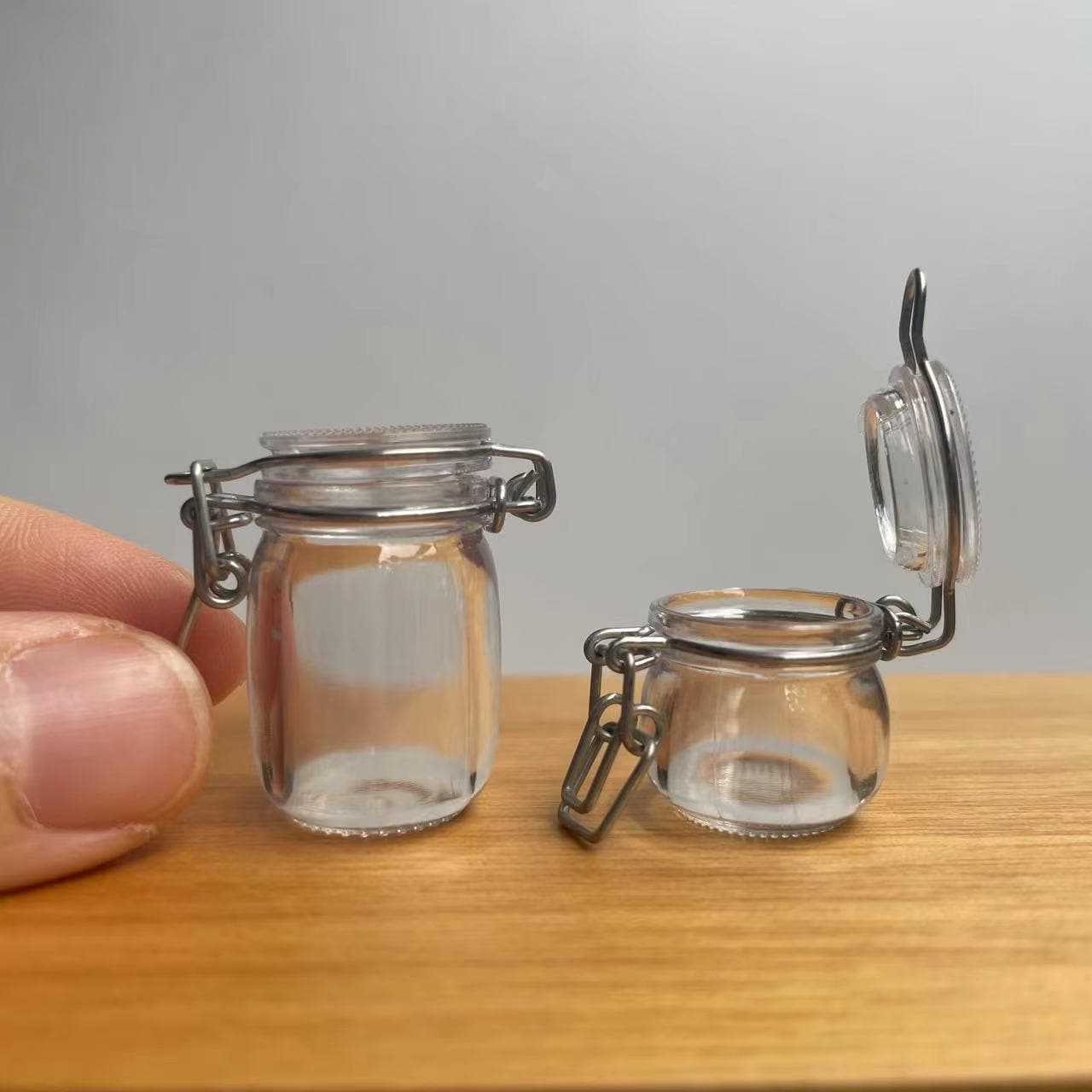 2 Pcs 1/6 Storage Jar With Hinged Lid Dollhouse Kitchen Canisters ...