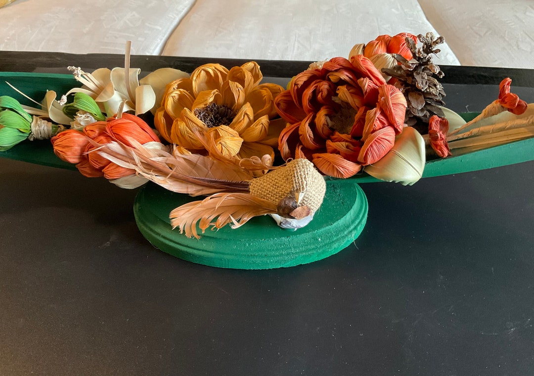 Coconut Spathe Dried Flower Arrangement. Fall Colors Corn Husk Colors ...