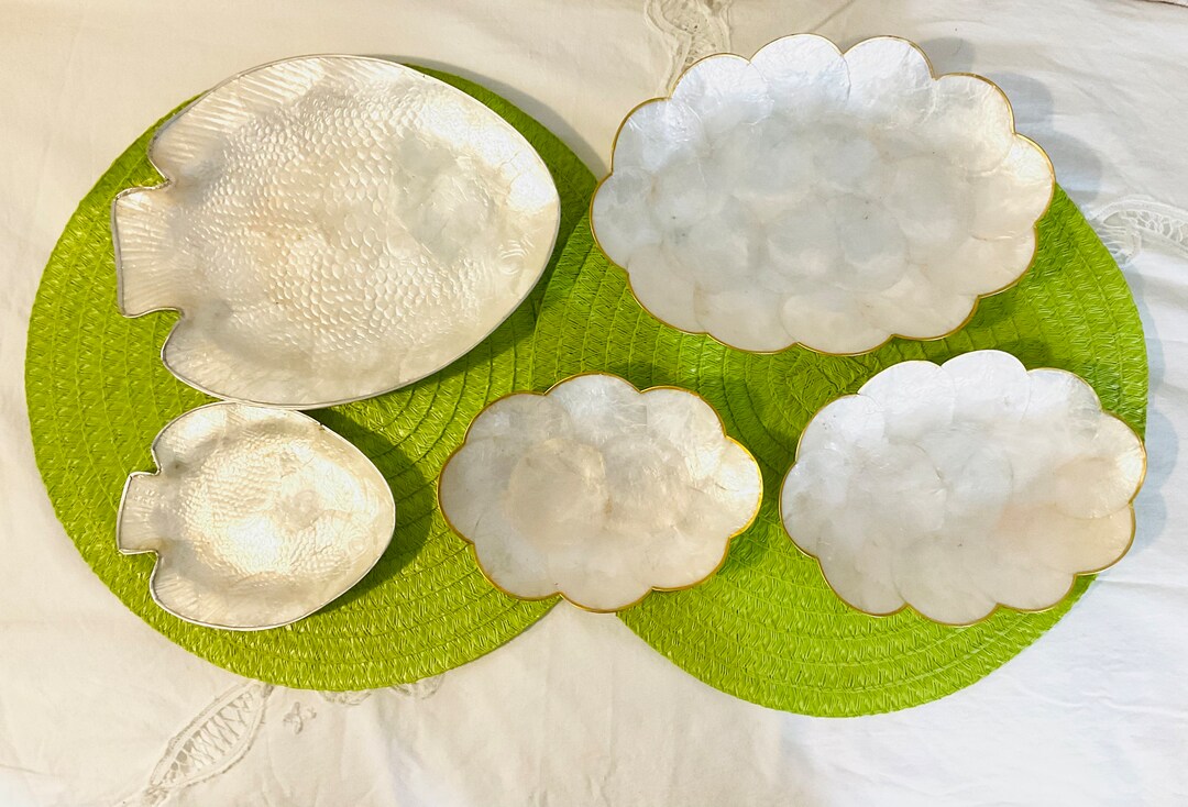 Capiz Trays. Fish and Scallop. Iridescent Lustre of Capiz Makes These ...