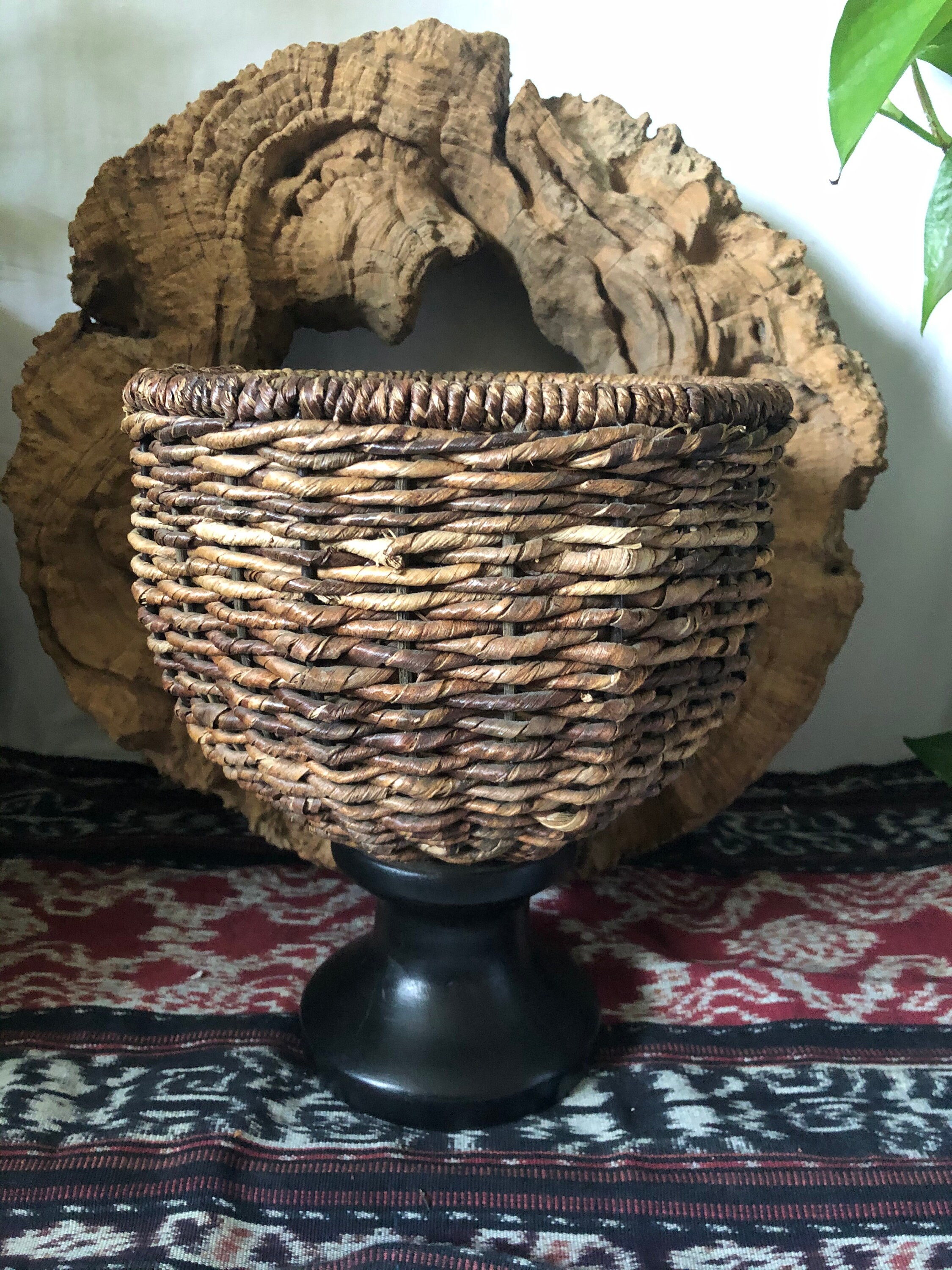 Trays. Indigenous Beauties. Banana bark and Seagrass. Creative | Etsy