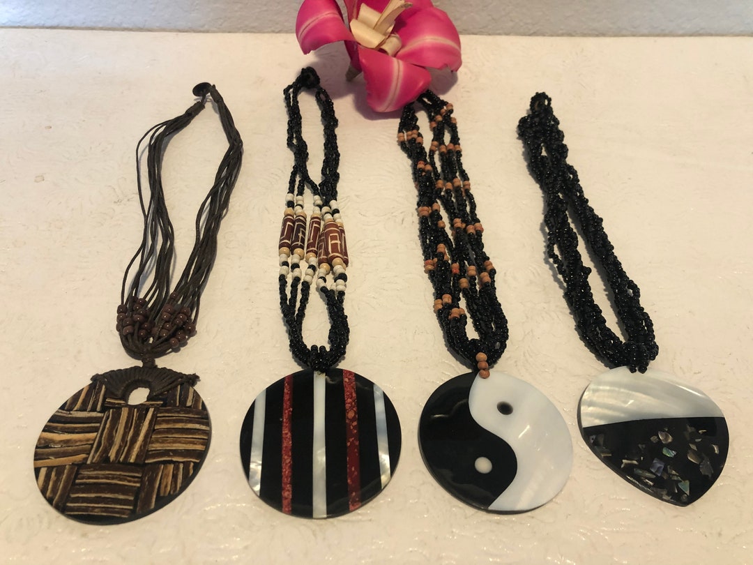 Collares largos con nácar, abulón y coco. Collar de cuentas de varias ...