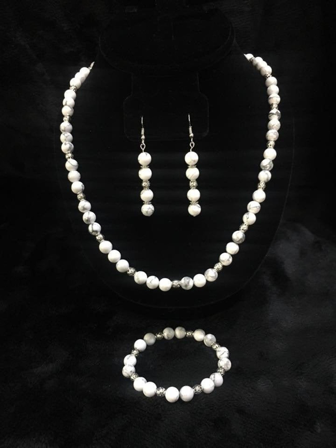 White Necklace Set , White Gemstone Set, Unique Necklace Set , Howlite ...