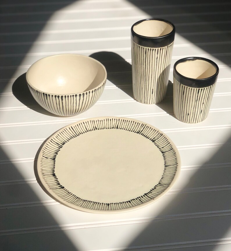 Round Ceramic Plate Drawn Line Black & White - Etsy