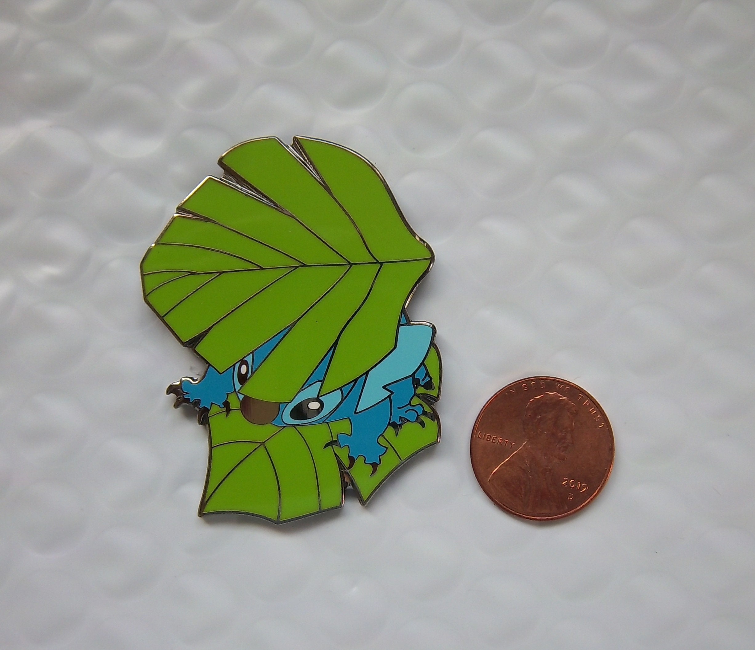 Lilo and Stitch Fantasy Pin - "stitch in the Palm Leaves" - Etsy UK
