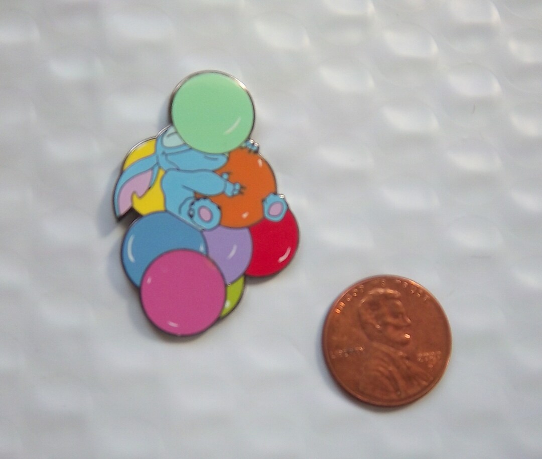 Lilo y Stitch Fantasy Pin - "Stitch in the Ball Pit" nuevo - Etsy España