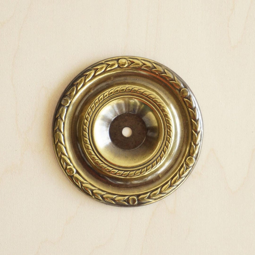 2 3/4" BACKPLATE | Vintage Circle Backplate - KEELER Brass Company ...