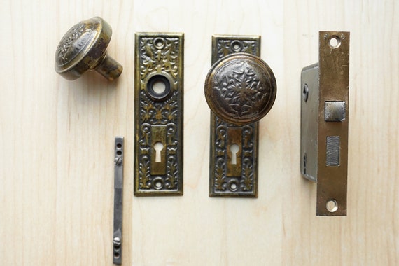 Interior passage door knobs store
