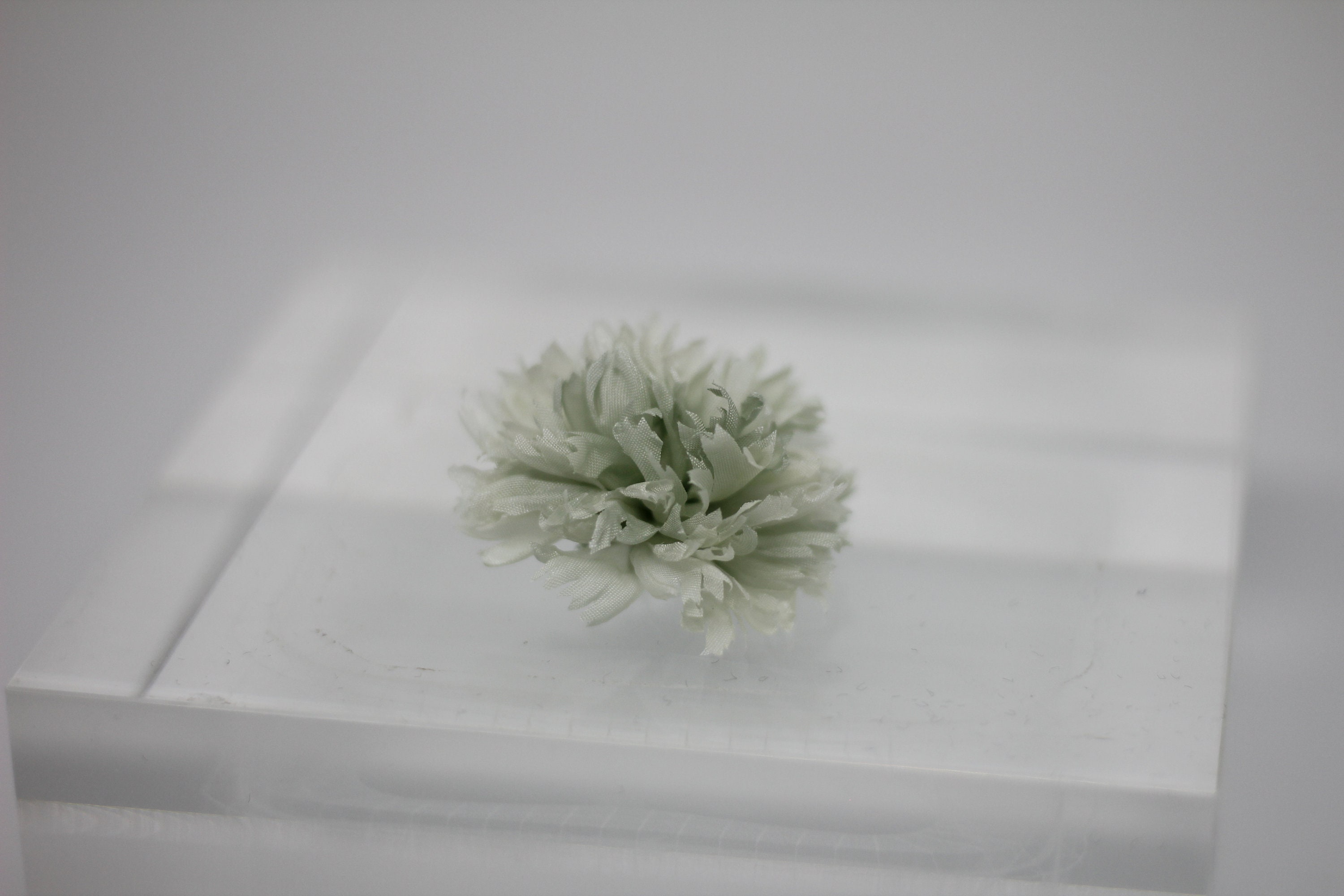 Green Carnation Pin. Tiny Boutonniere for Man - Etsy