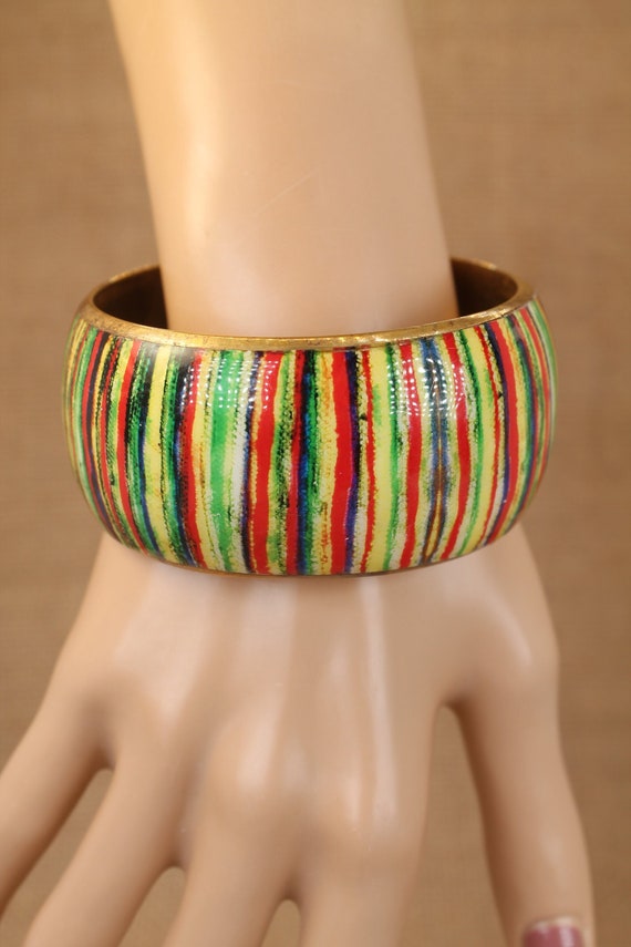 vintage bangle brass color - Gem