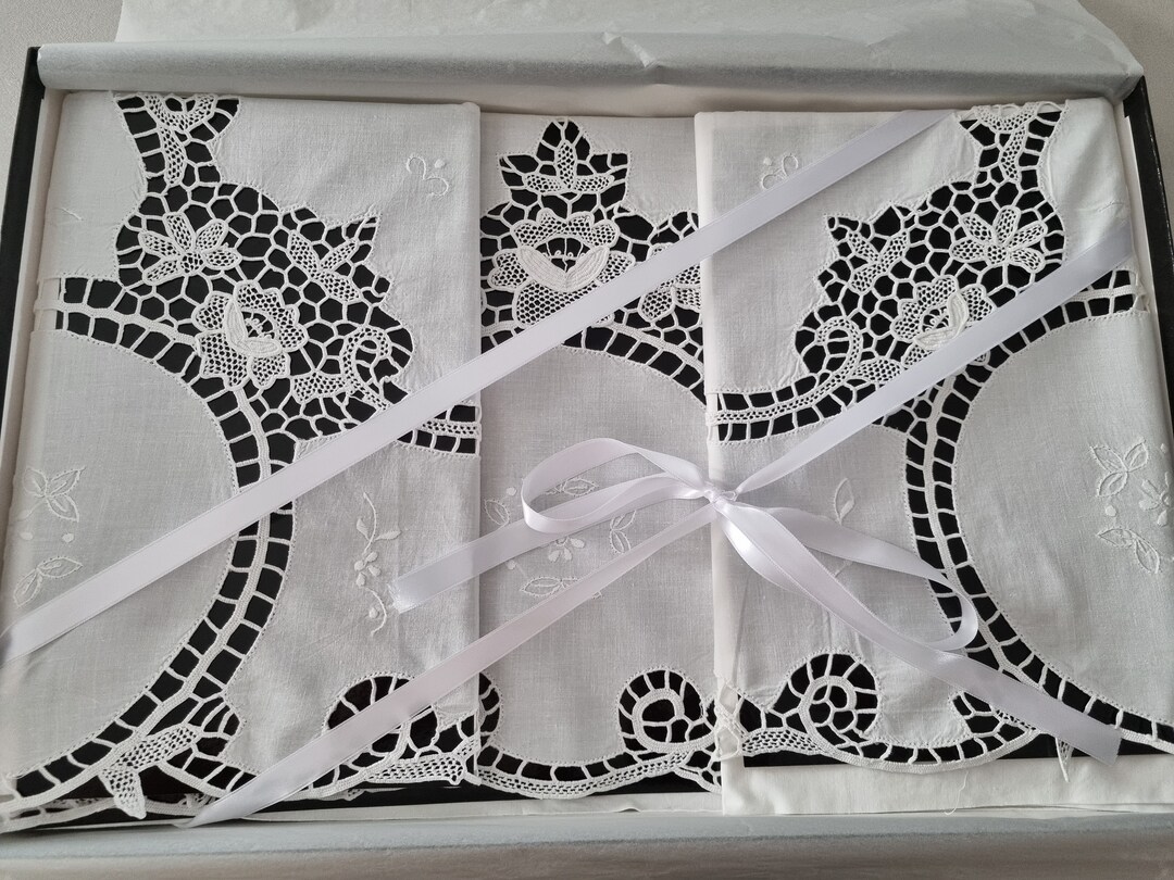 100% Cotton Sheet With Burano Embroidery and Satin Stitch by Hand - Etsy