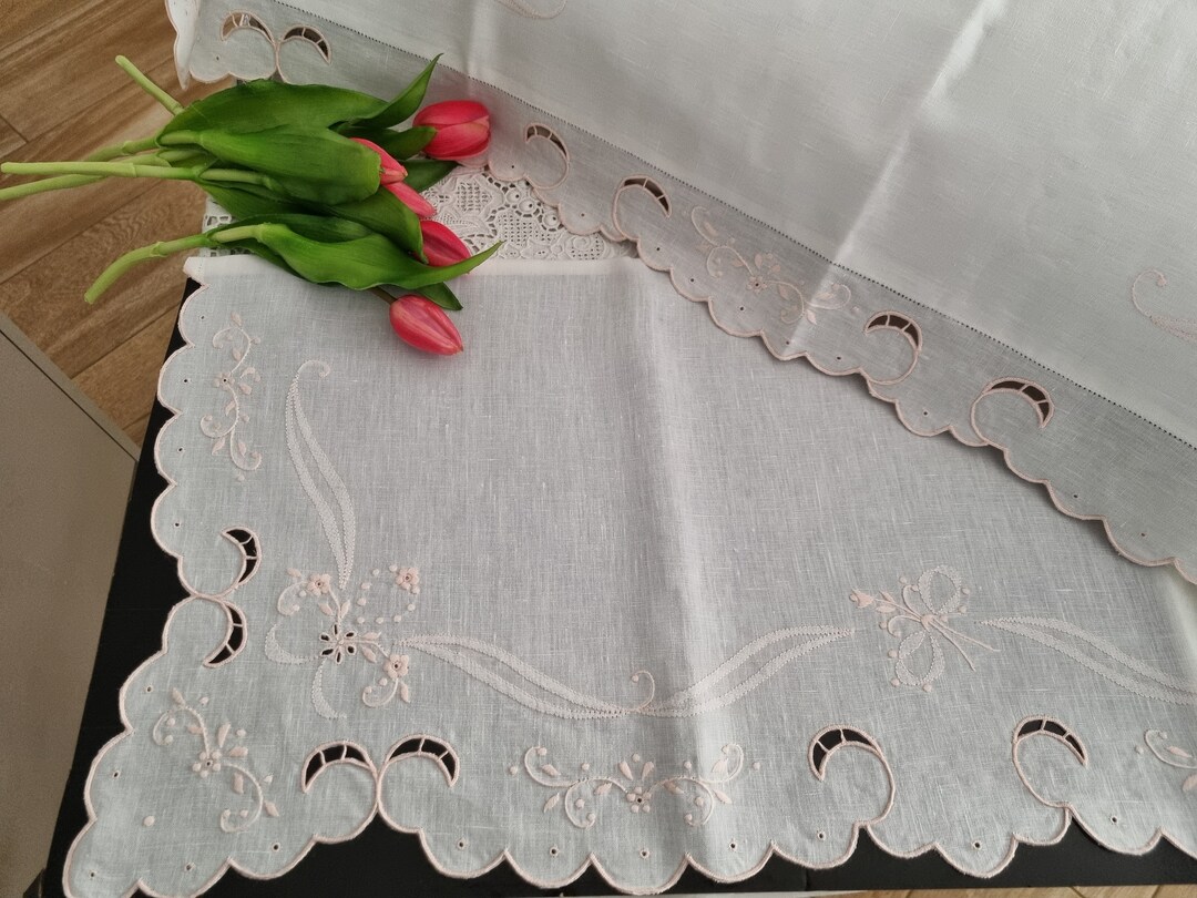 Hand-embroidered Sheet in Pure Linen of the Highest Quality With ...