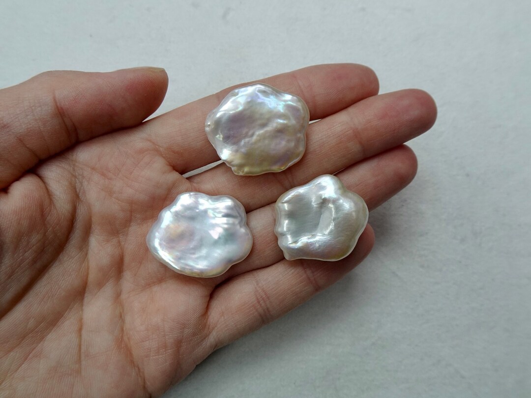 Cloud/flower Shape Freshwater Pearl 20-30mm - Natural Metallic White ...