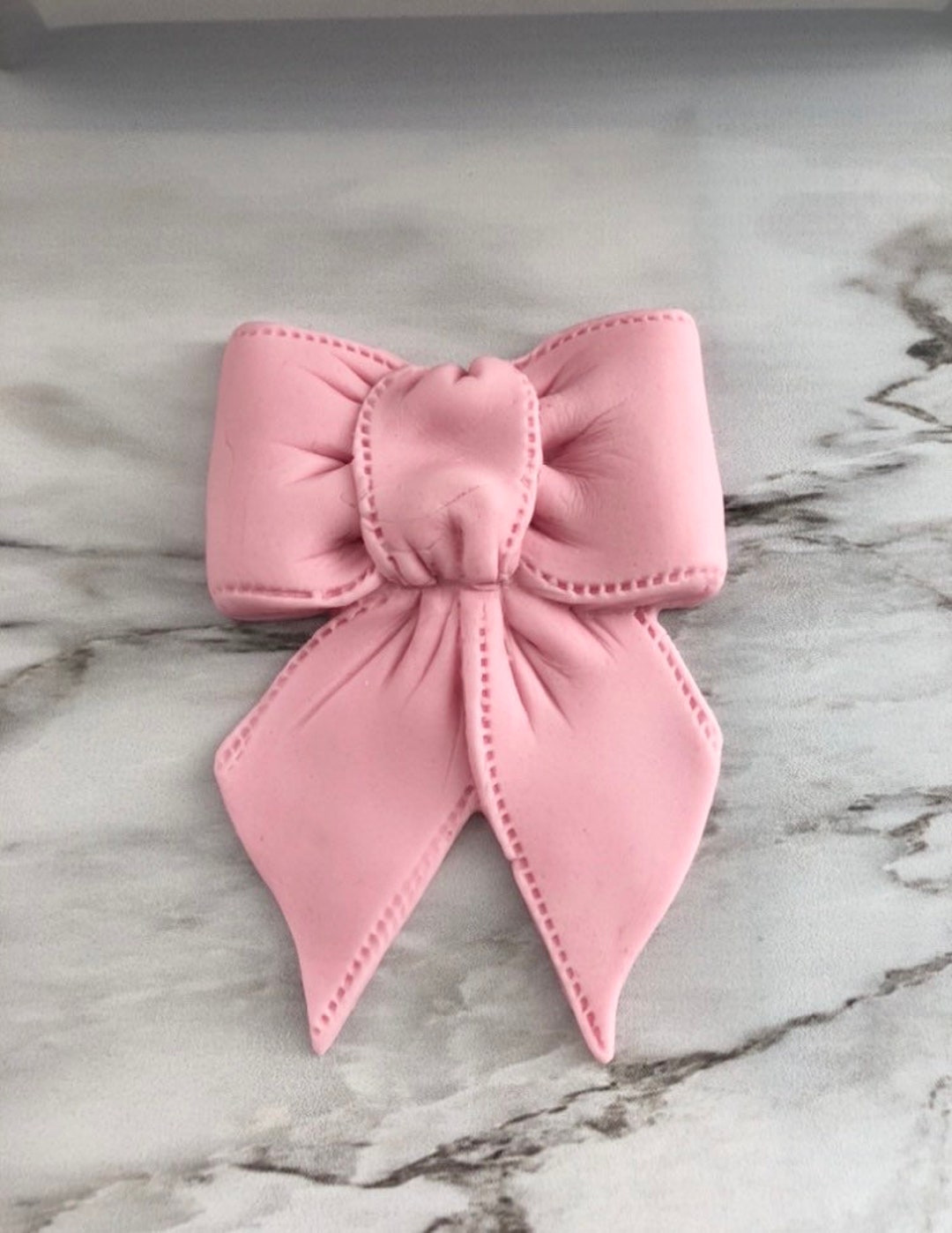 Extra Large Bow Edible Cake Topper - Etsy UK