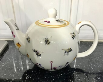 Bumble & Bee Fine Bone China Tea Set | Etsy UK