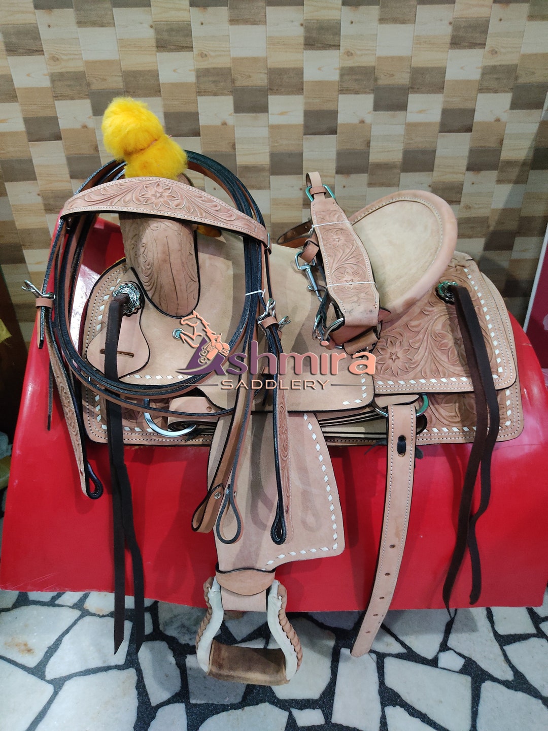 Western Barrel Racing Leather Saddle With Matching Tack Set, Rough Out ...