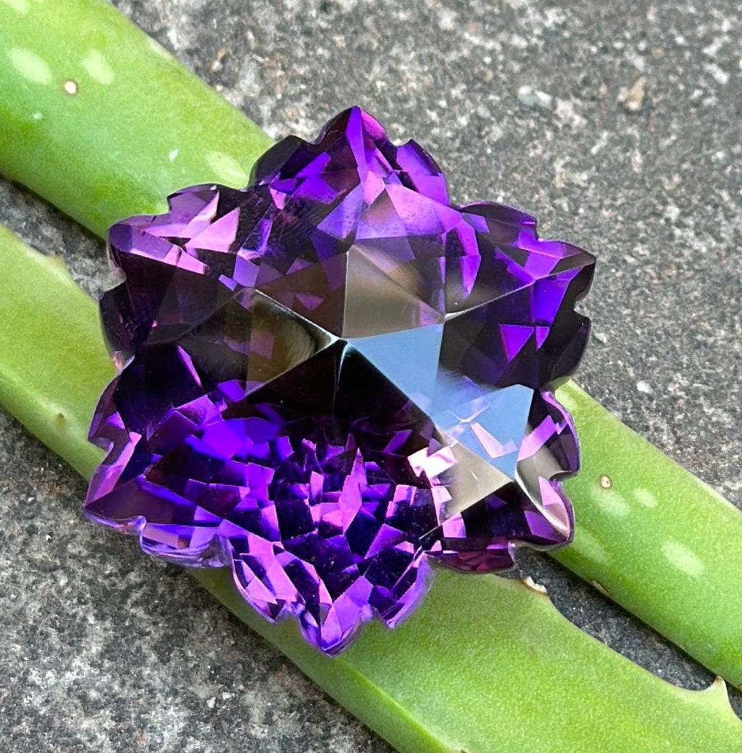 Natural Amethyst Snowflake Cut Top Quality Amethyst Amazing Cut and ...