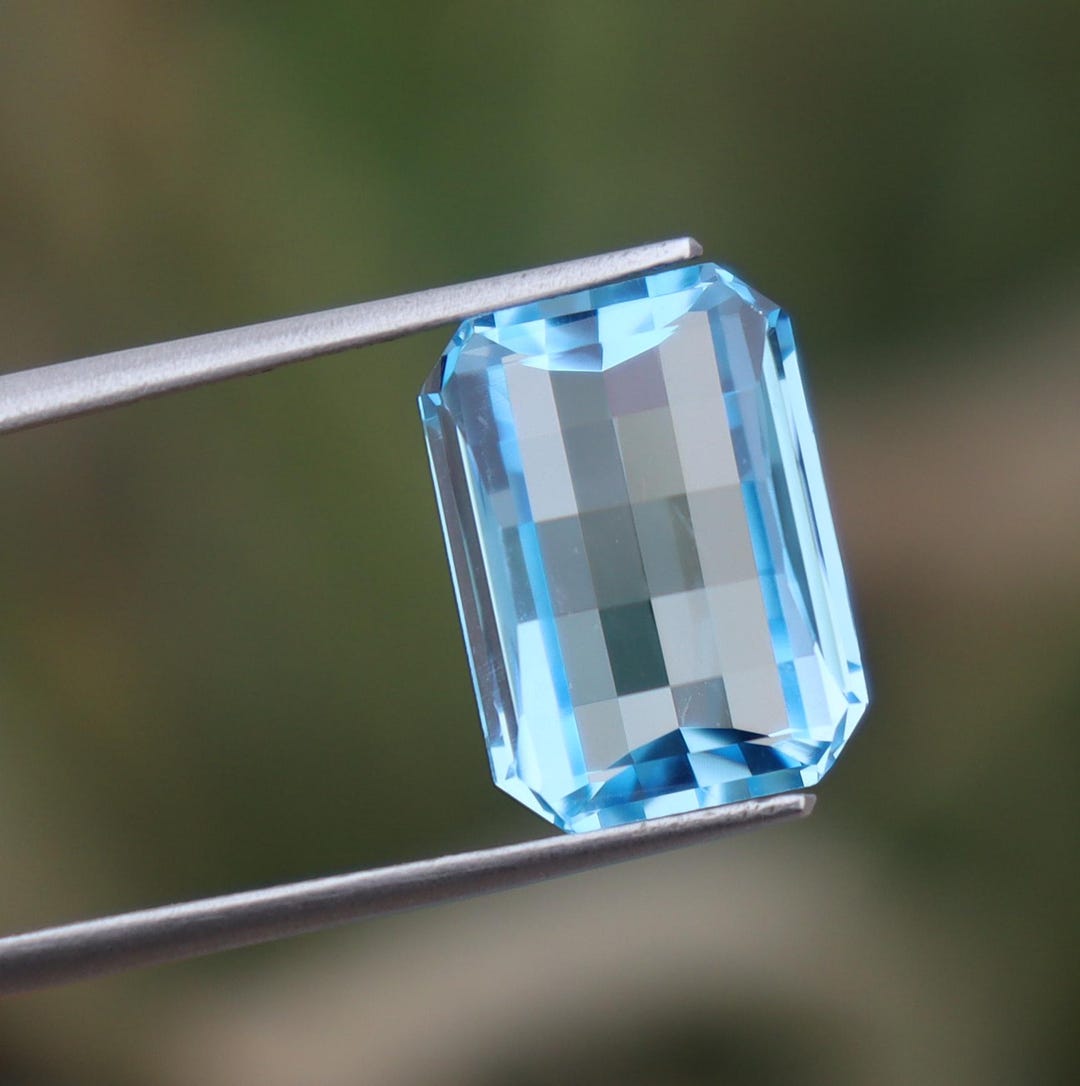 Pixel Cut Topaz Gemstone 11.00 Carat – Fancy Geometric Faceted Topaz ...