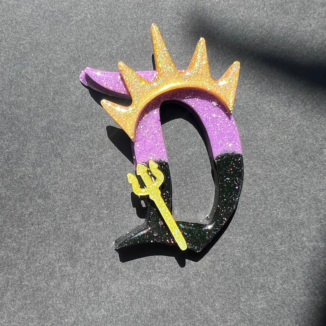 Villain Inspired Retro "d" Broach - Etsy