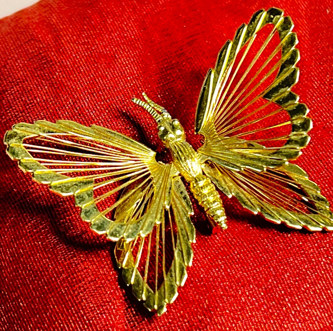 Vintage Monet Butterfly Brooch Golden Wired Layered - Etsy