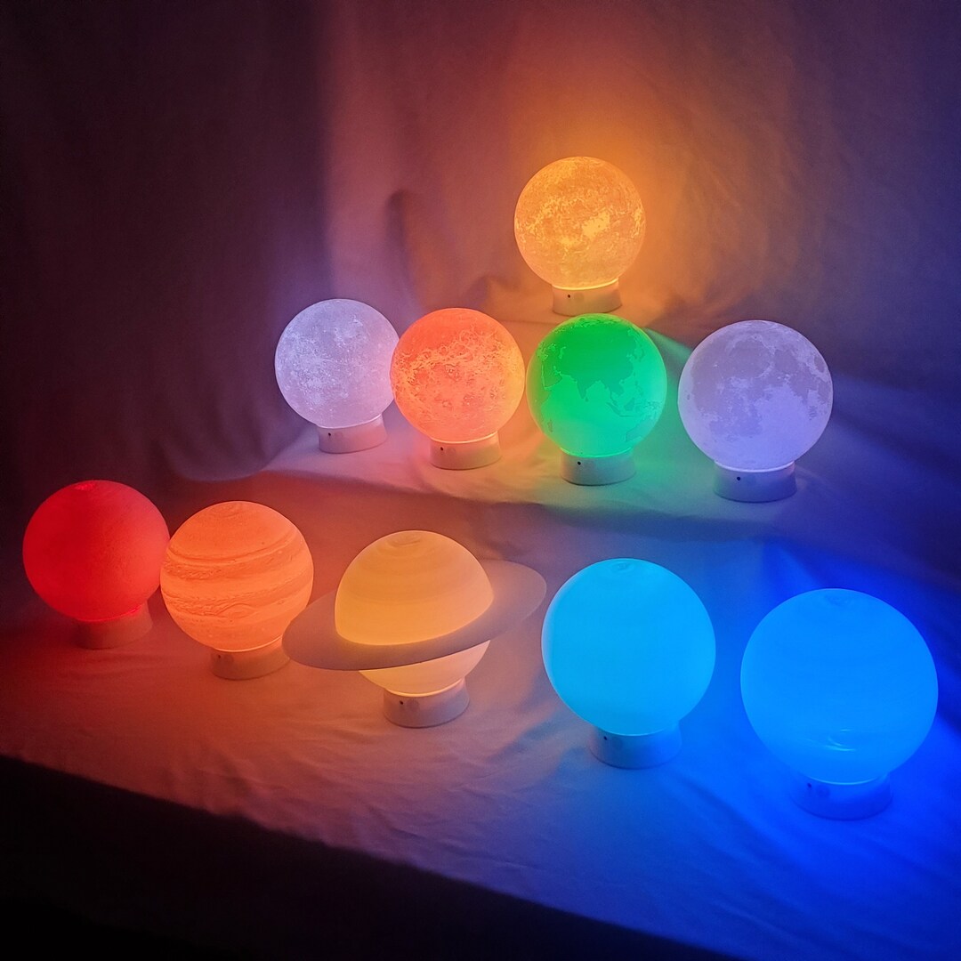Planet Lamp, 16 Color LED Night Light, 3D Printed, Touch and Remote ...