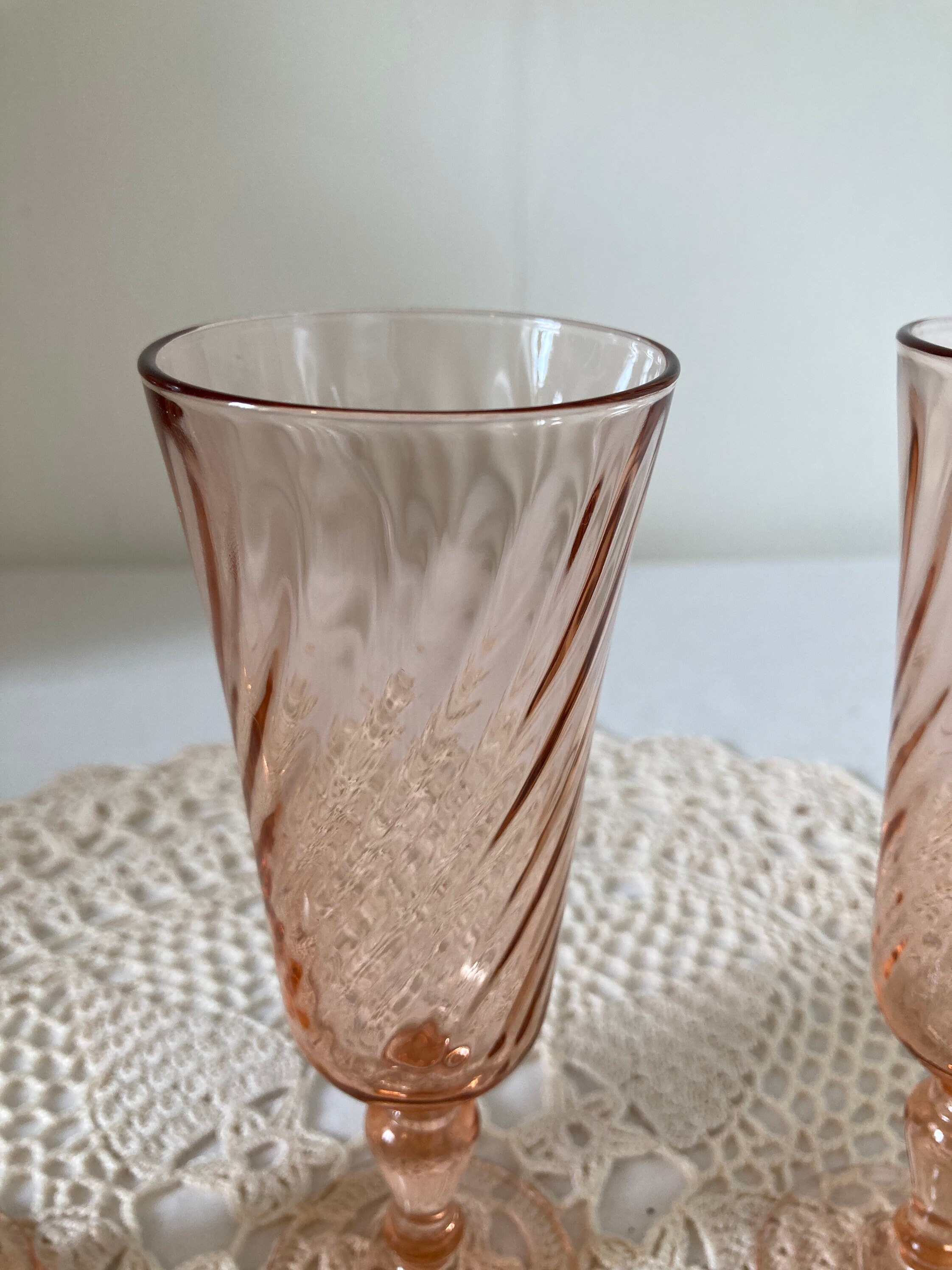 Beautiful Arcoroc / Luminarc Rosaline Swirl Set of 3 Champagne | Etsy