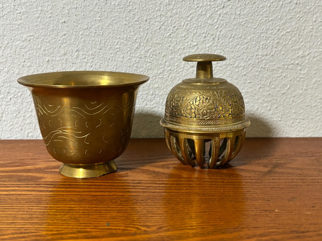Antique Brass Elephant Claw Bell With Base, 12 Tines, Very Ornate, 3-3/ ...
