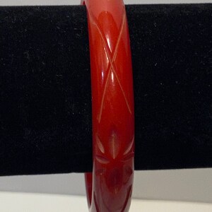 Vintage Gorgeous Red Carved Bakelite Bangle Bracelet, 8 Inside Diameter ...