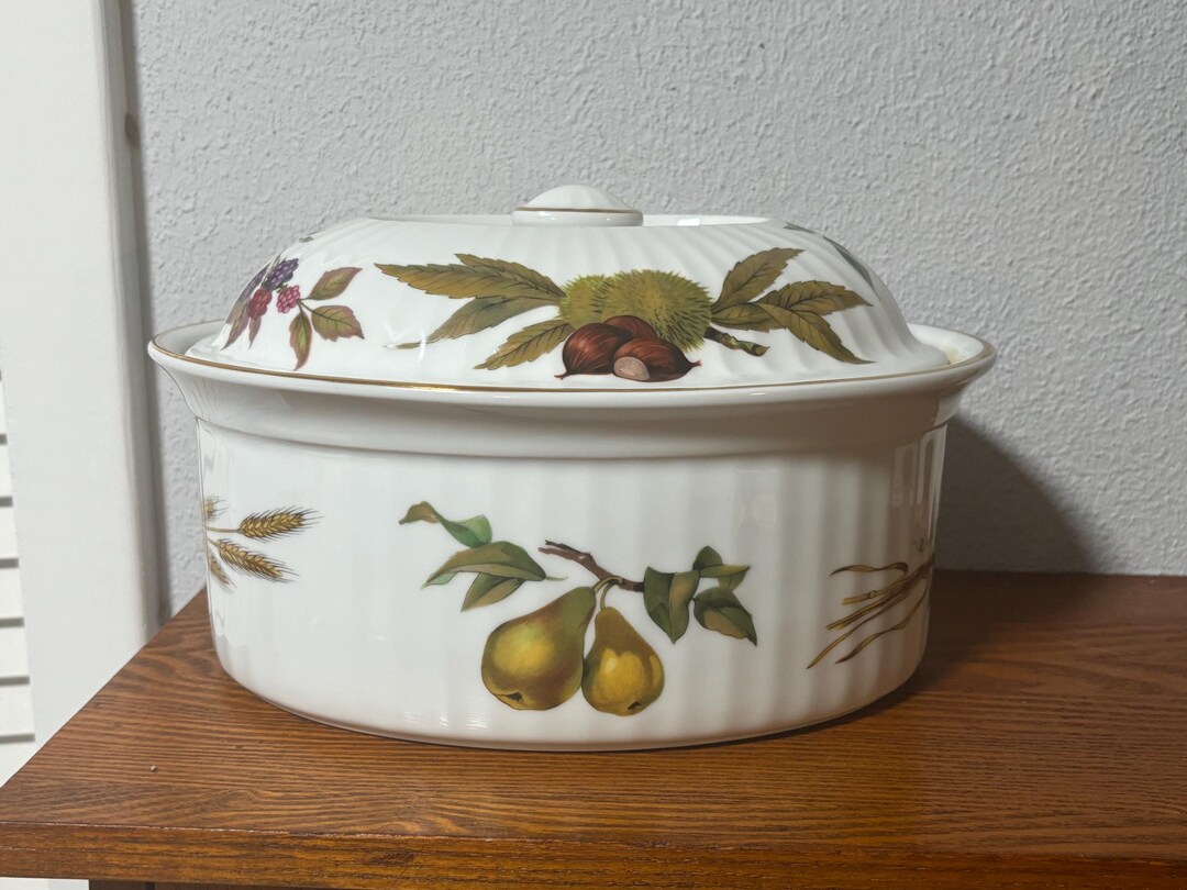 Royal Worcester Evesham Covered Serving Dish: Oval Oven-to-table ...