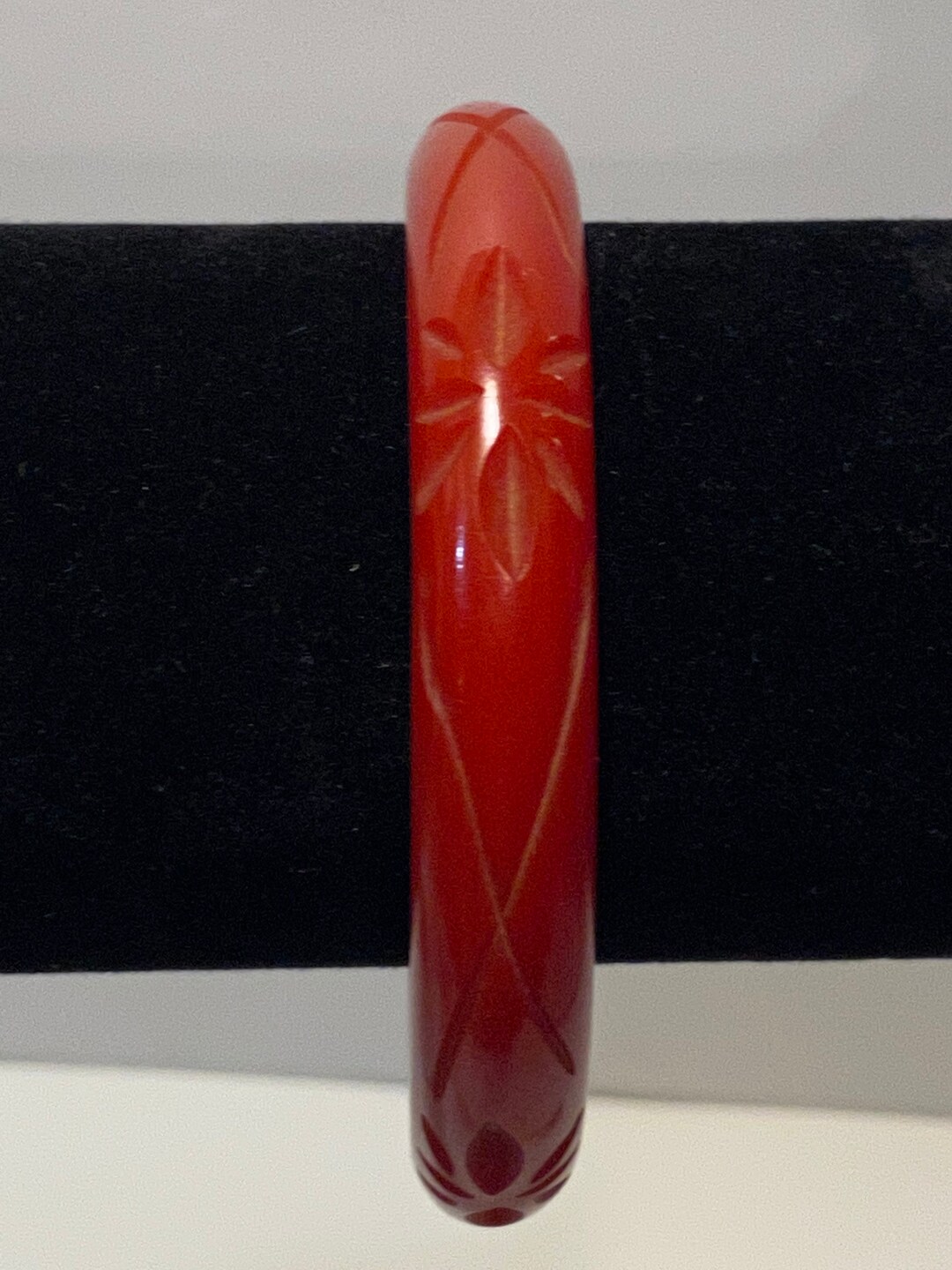 Vintage Gorgeous Red Carved Bakelite Bangle Bracelet, 8 Inside Diameter ...