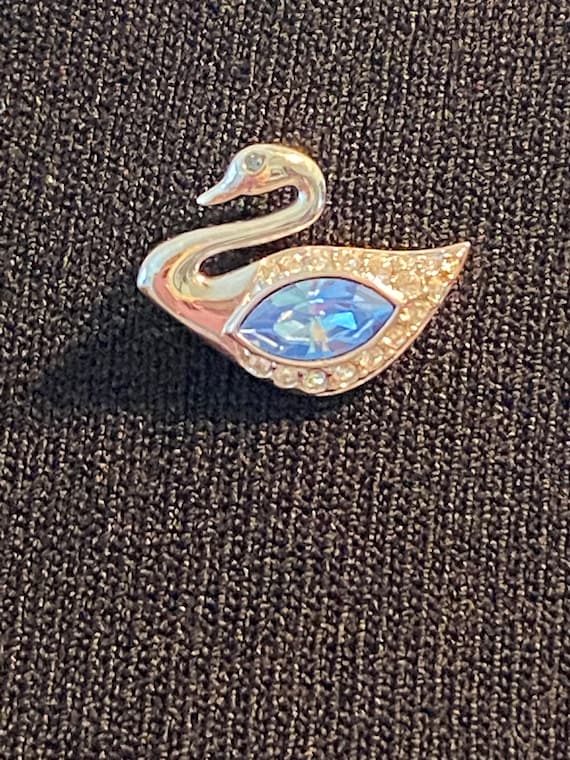 Vintage Gorgeous Swarovski Crystal Signature Swan wit… - Gem