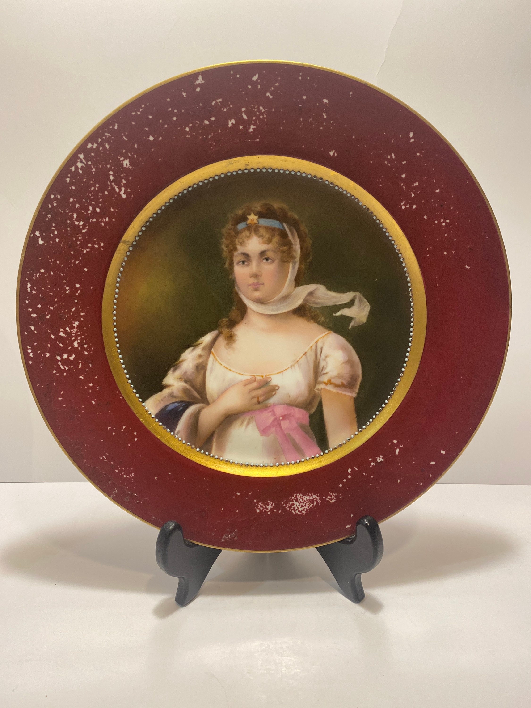 Vintage Lot of 2 Porcelain Portrait Plates One is Queen - Etsy