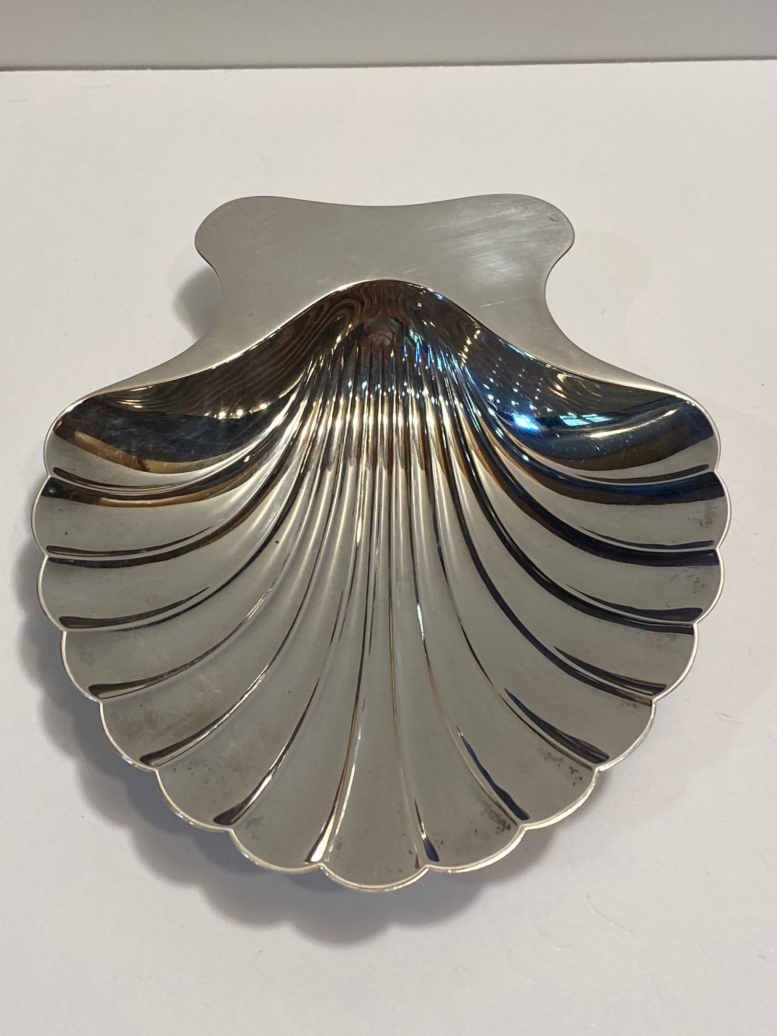 Tiffany & Co Sterling Silver Scalloped Footed Clam Shell Dish | Etsy Tiffany & Co Sterling Silver Scalloped Footed Clam Shell Dish | Etsy