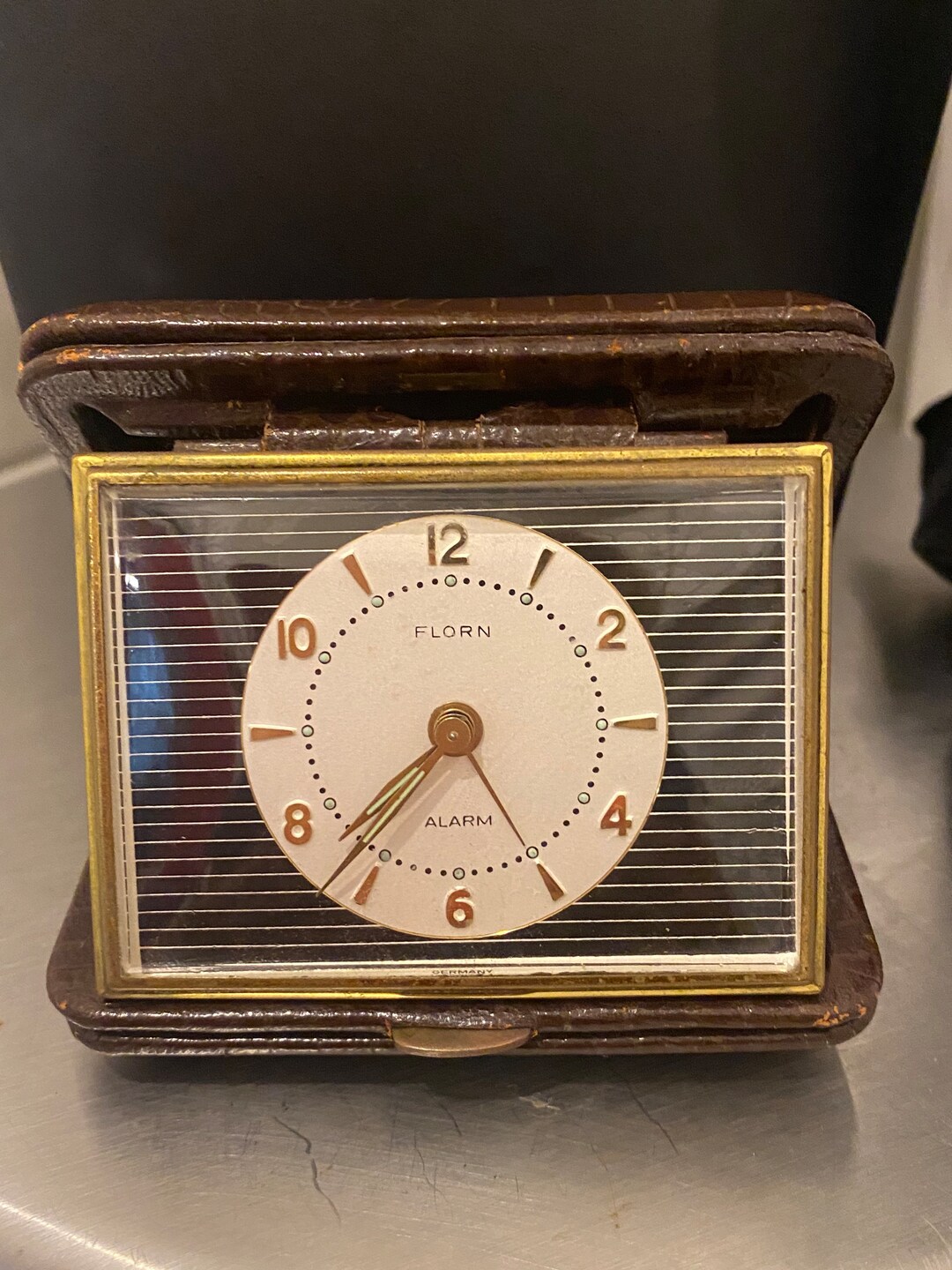 Vintage Florn Travel Alarm Clock, Clock is 2 by 2-7/8, Case is 3 by 3-1 ...