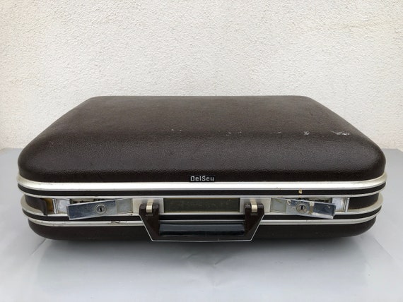 Black Hard Plastic Large Size Business Suitcase by De… - Gem