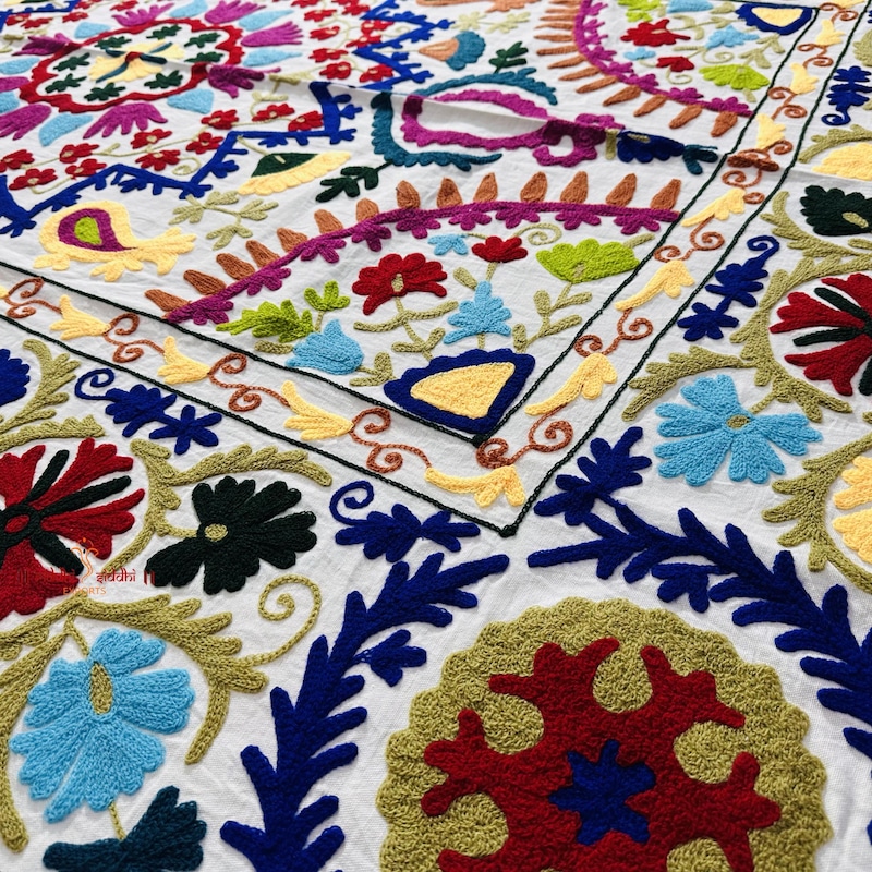 King Suzani Bed Cover - Etsy UK