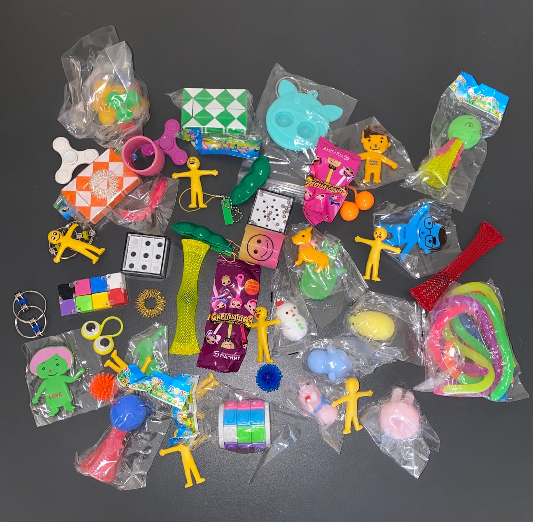 50 Piece Personalised Fidget Toy Box Poppers Peas Snakes Stress Balls ...