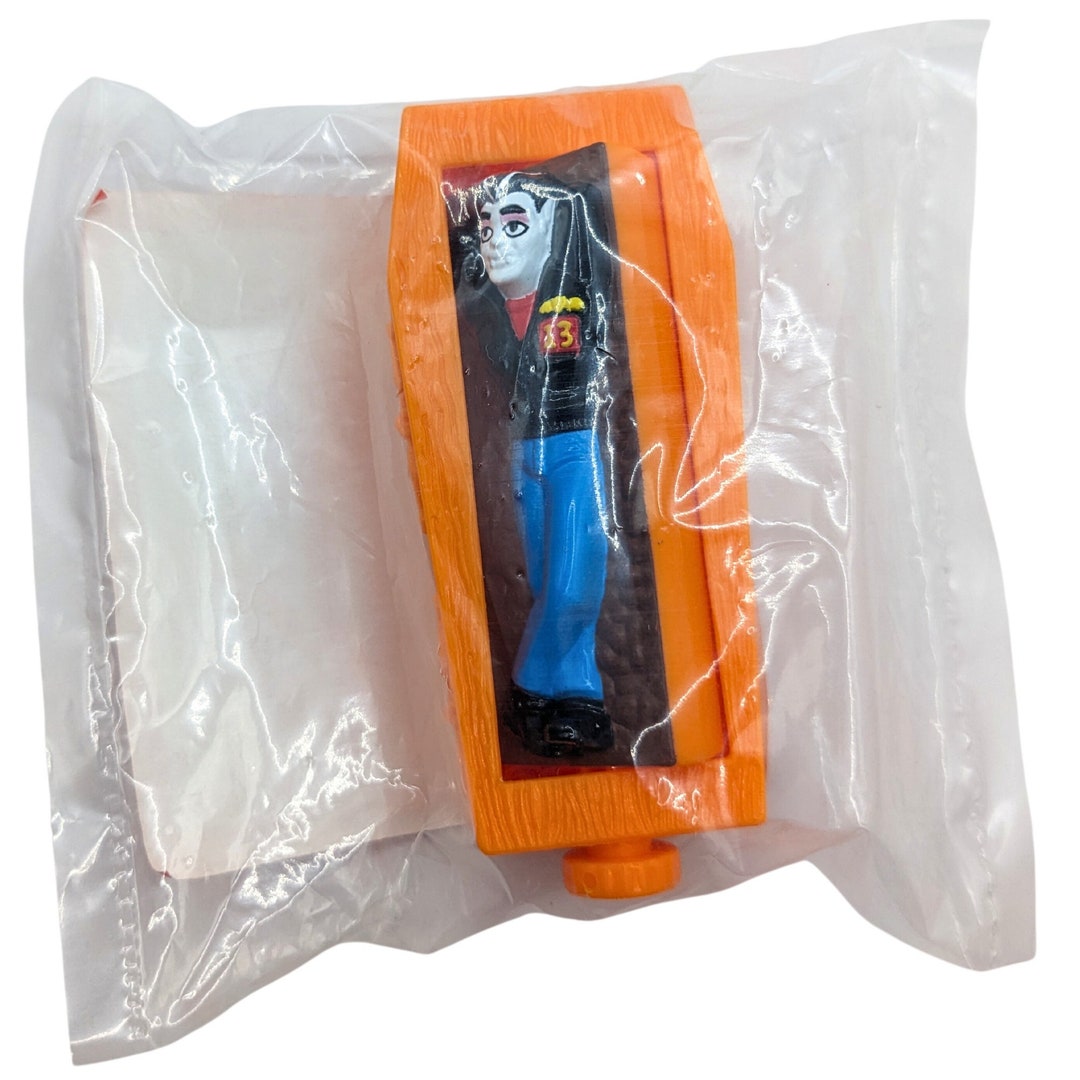 Vinnie Stoker・vintage Gravedale High Toy - Etsy