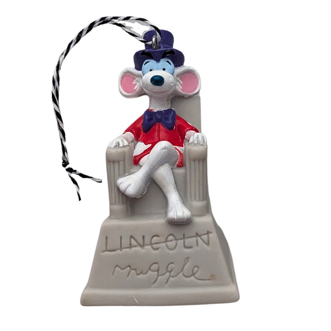Muggle at Lincoln Memorial Ornament・upcycled Capitol Critters Toy - Etsy