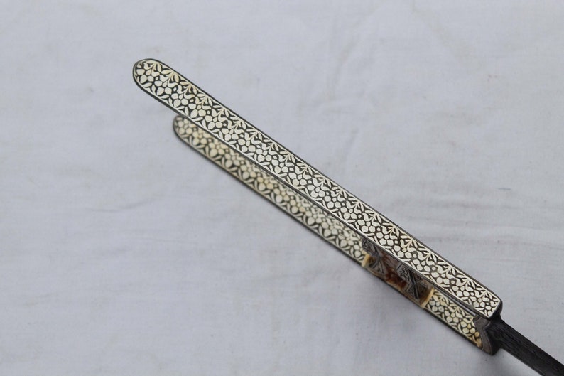 Old Vintage Indo-persian Mughal Rajput Silver Damascened Old Steel ...
