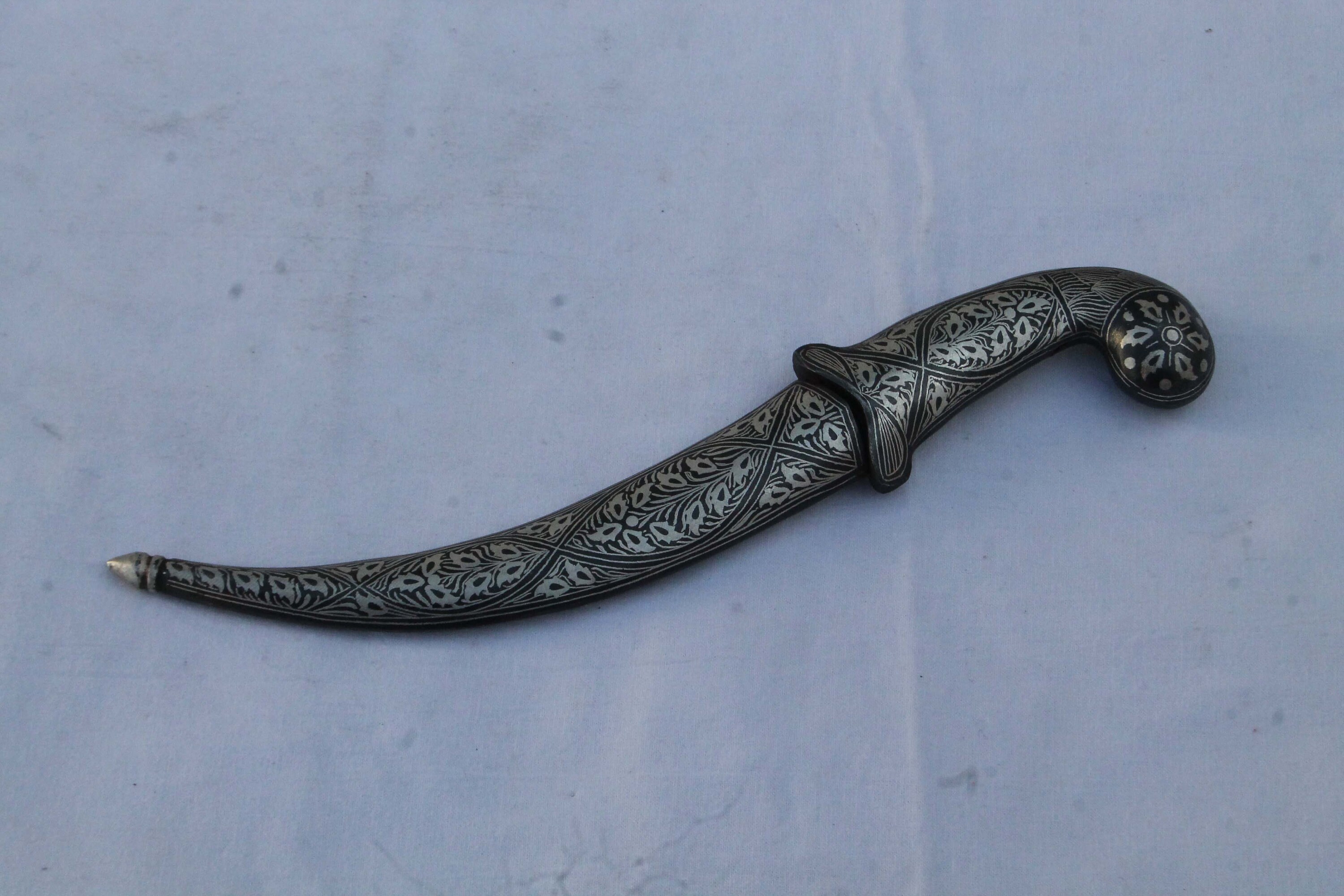 Fine Vintage Maughal Silver Inlaid Wedding Dagger Khanjar Knife Parrot ...