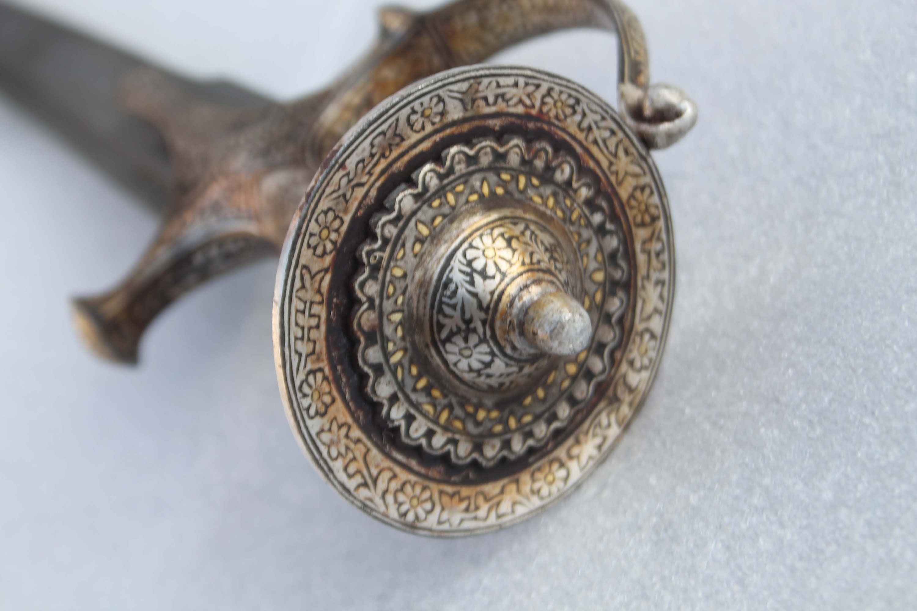 Old Vintage Mughal Rajput Traditional Gold& Silver Damascened Tulwar ...