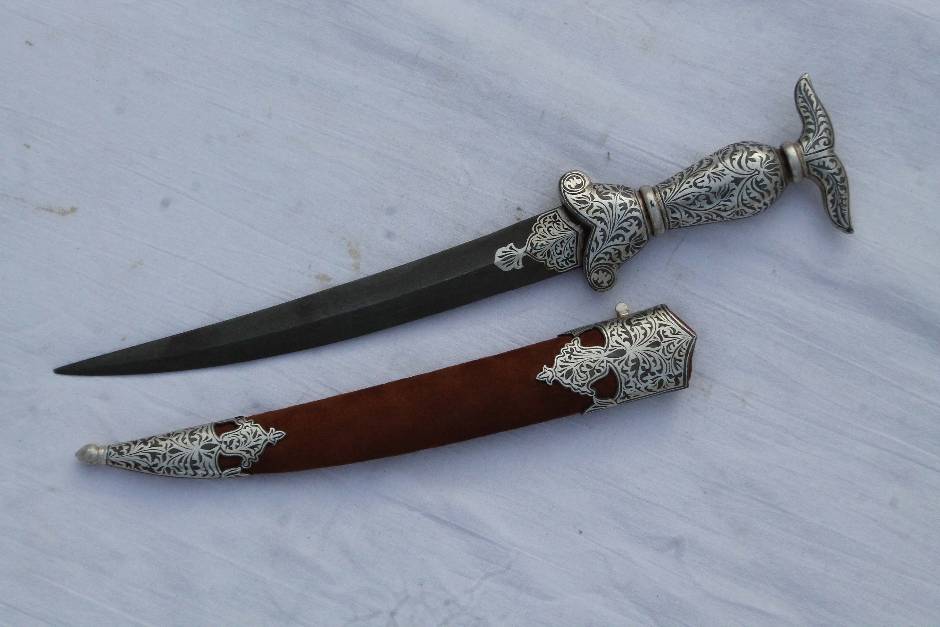 Old Vintage Mughal Indo-persian South Indian Silver Damacened Blade ...
